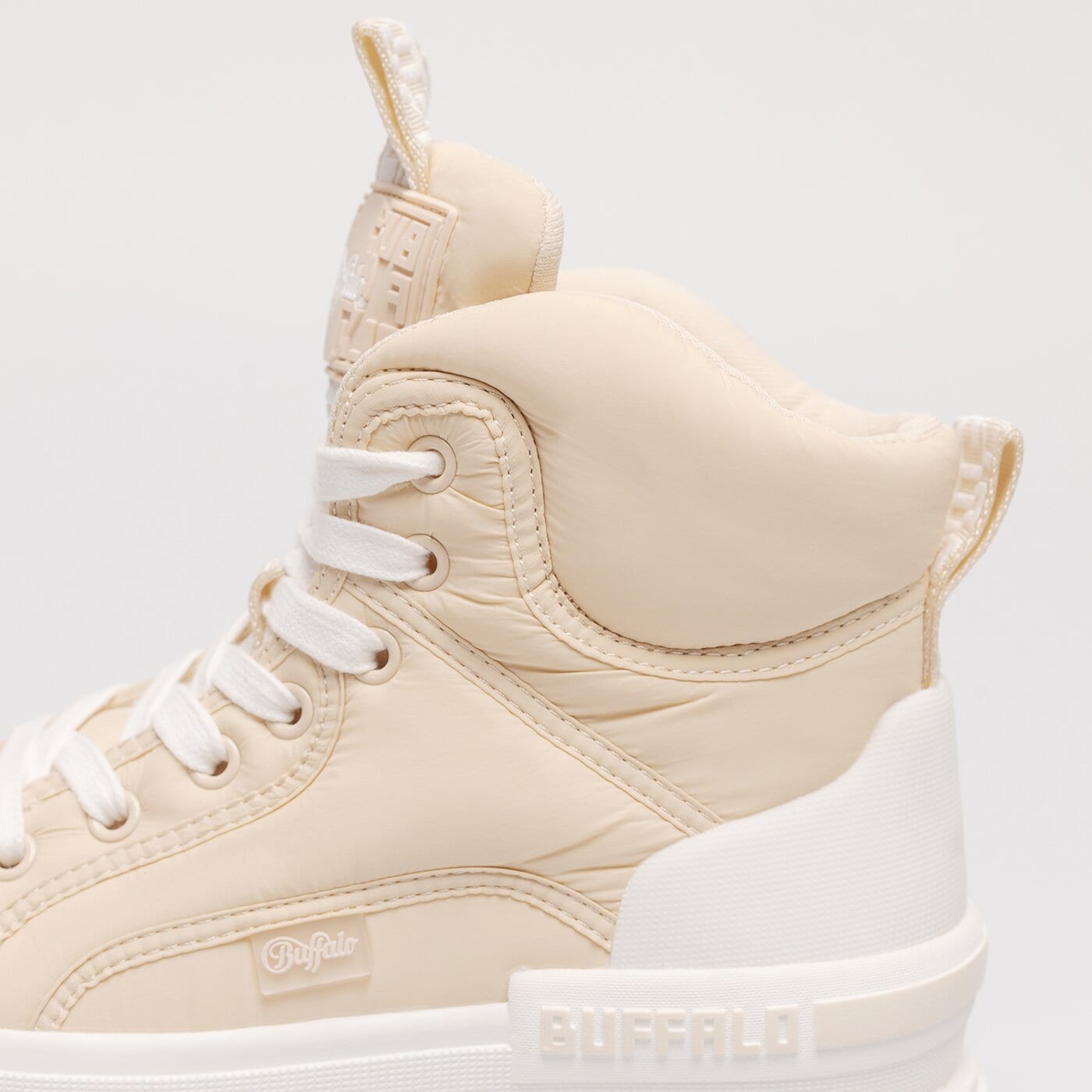 BUFFALO RAVEN LACEUP MID kolor BEŻOWY (1630797) - Kobieta - Trampki w ...