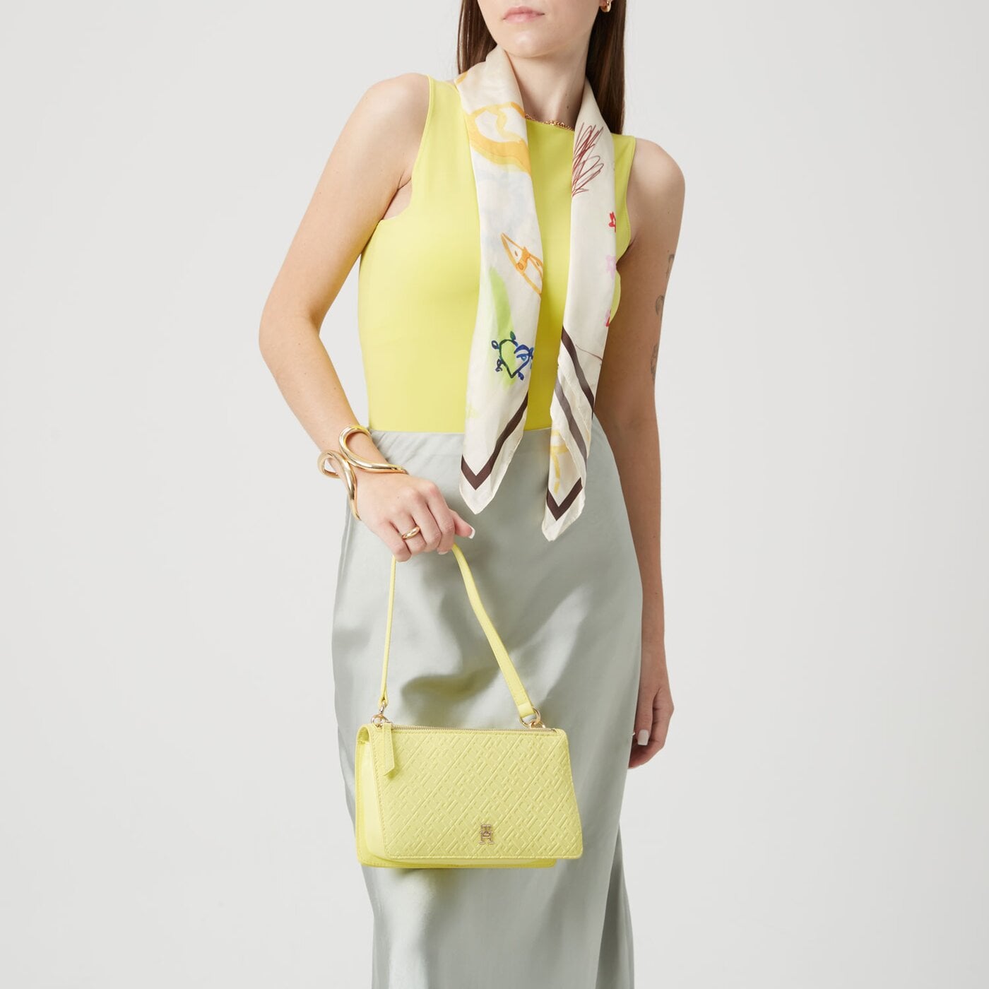 TOMMY HILFIGER TOREBKA TH REFINED SHOULDER BAG MONO